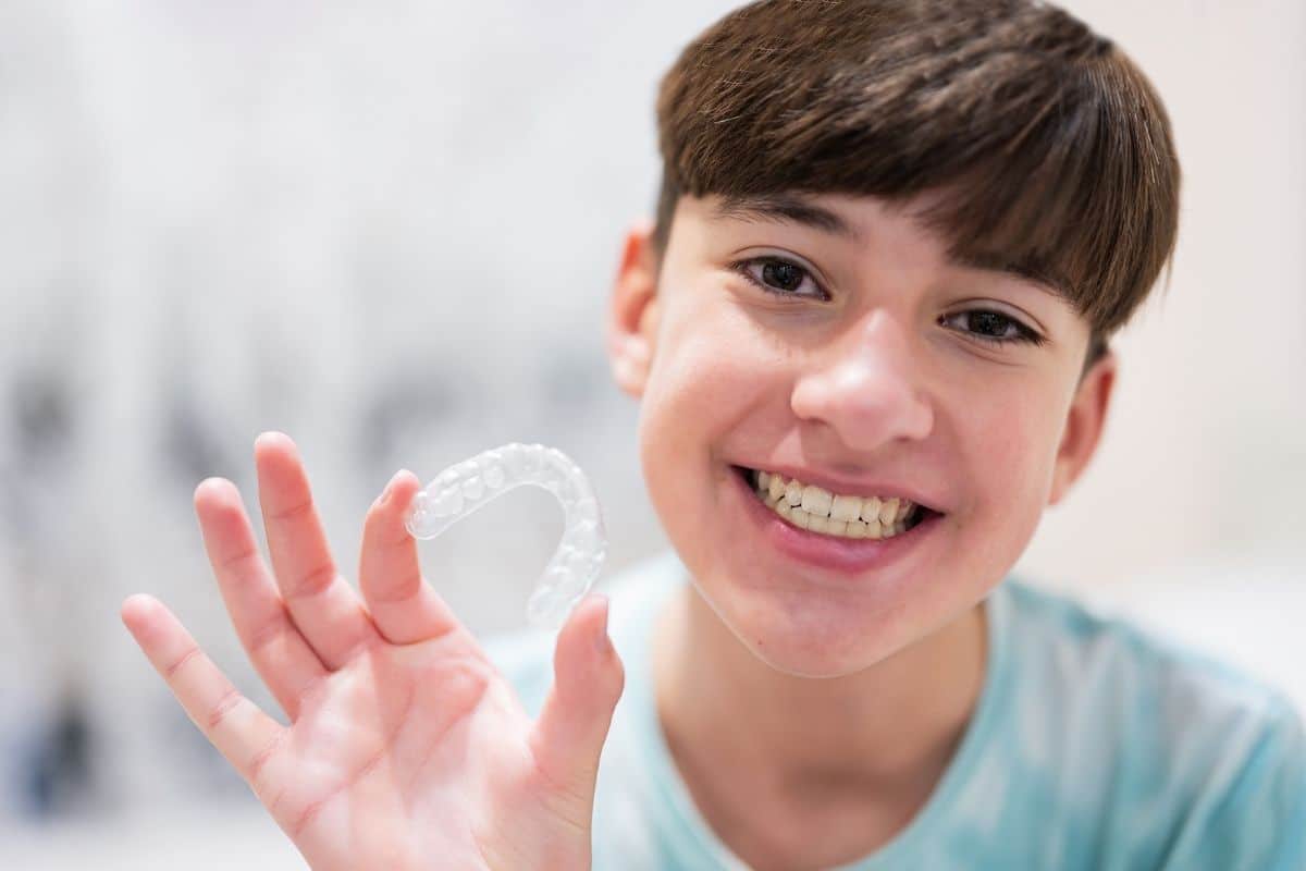 How Invisalign Helps Teens Improve Bite Alignment